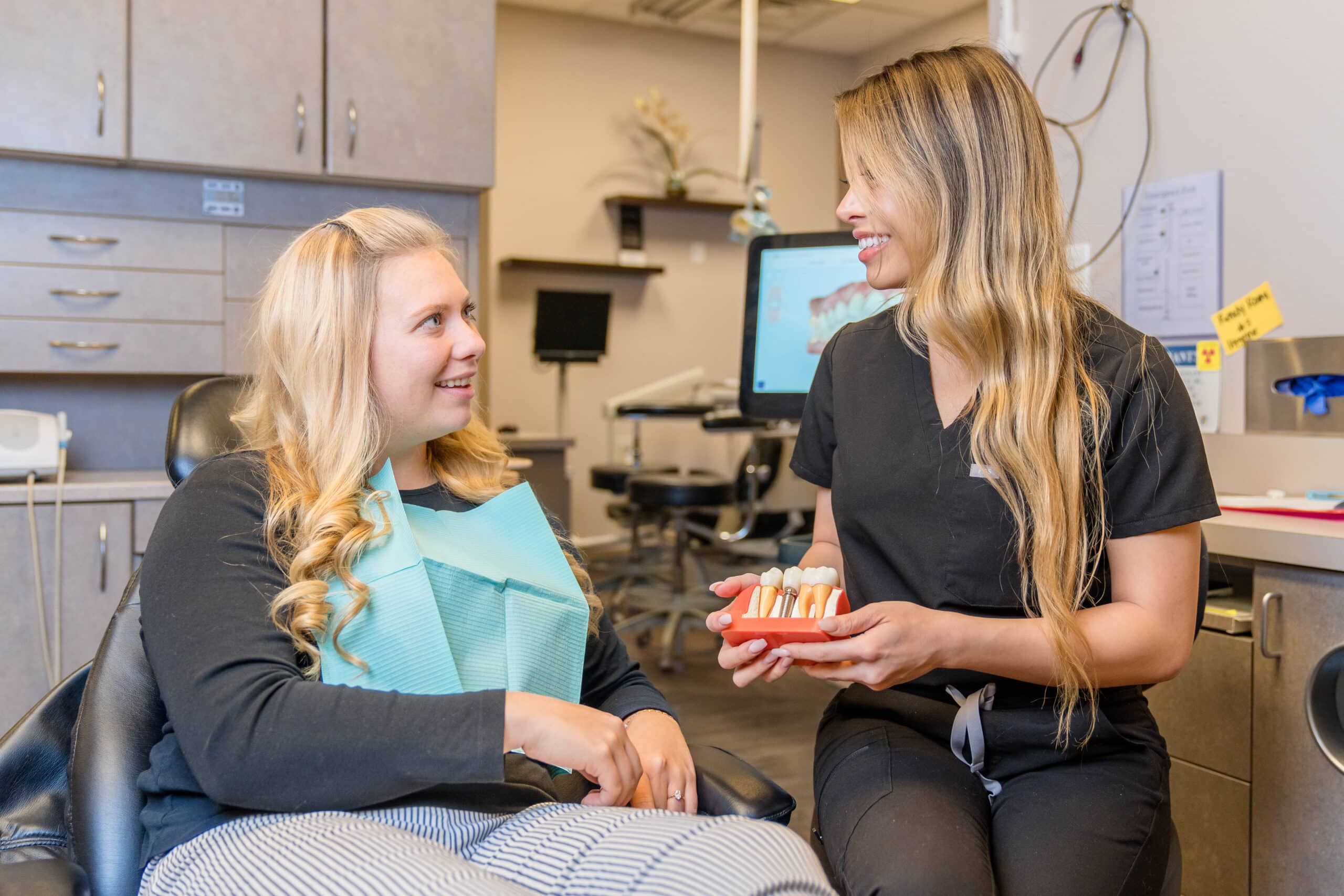 Dental Implants Las Vegas, NV — Distinctive Smiles