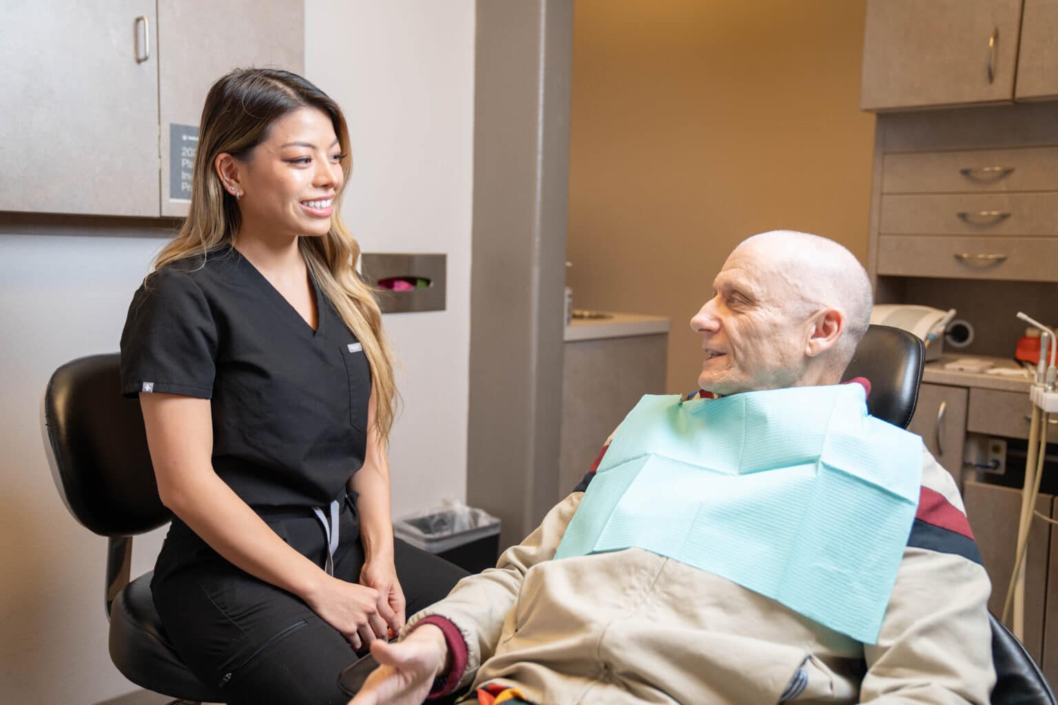 Las Vegas Dentist — Distinctive Smiles — Las Vegas, NV